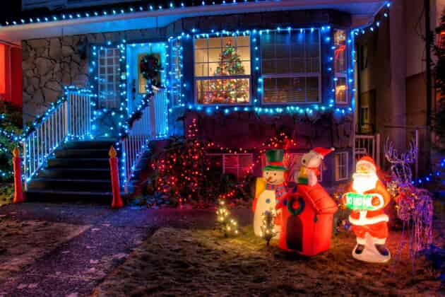 Types of Christmas Lights: 25 Ways to Brighten Up Your Holiday Display