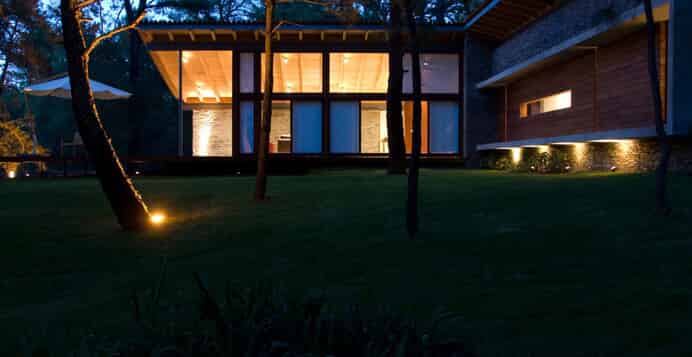 Blingle! Premier Lighting | What Is a Well Light? Types & Uses Explained